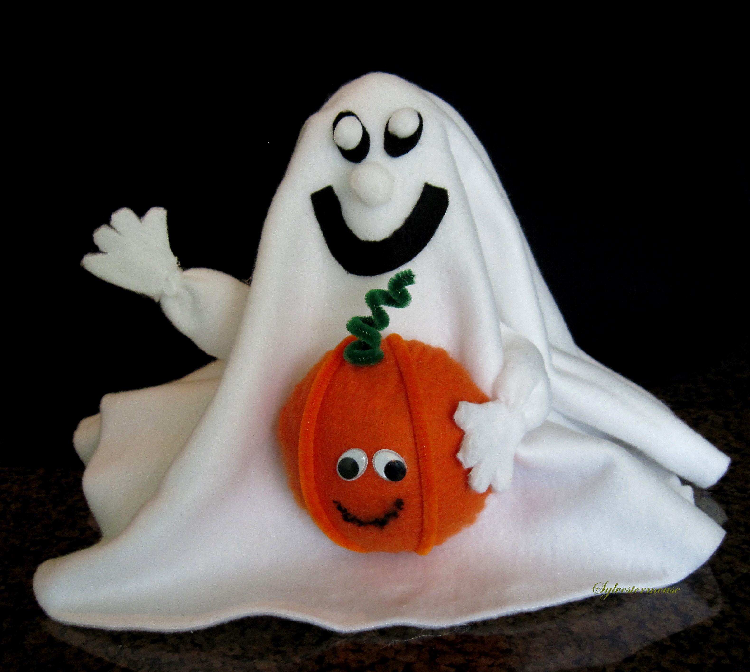 How to Make a Halloween Ghost with Fleece Tutorial - Crafters Kingdom ...