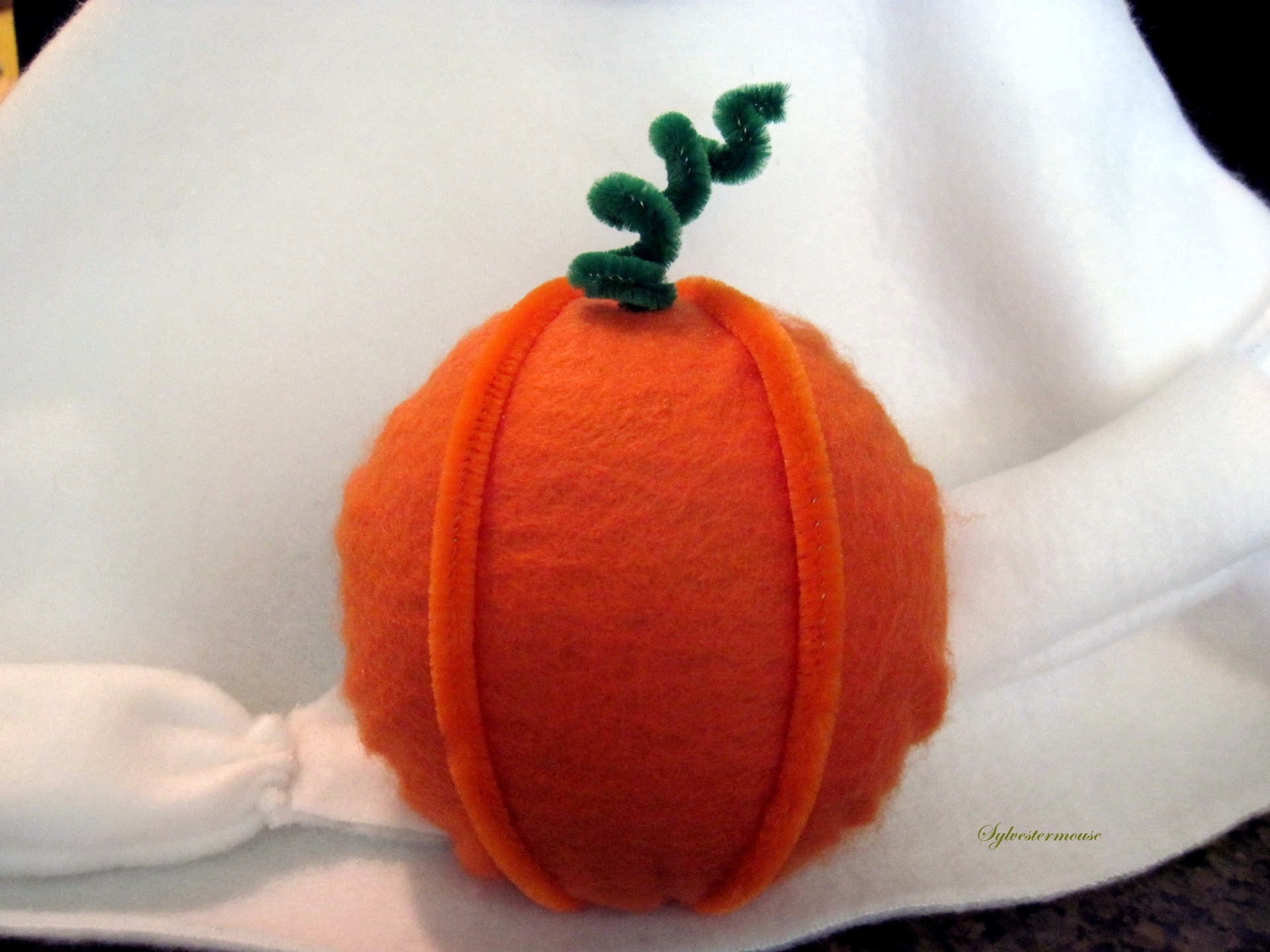 How to Make a Halloween Ghost with Fleece Tutorial - Crafters Kingdom ...